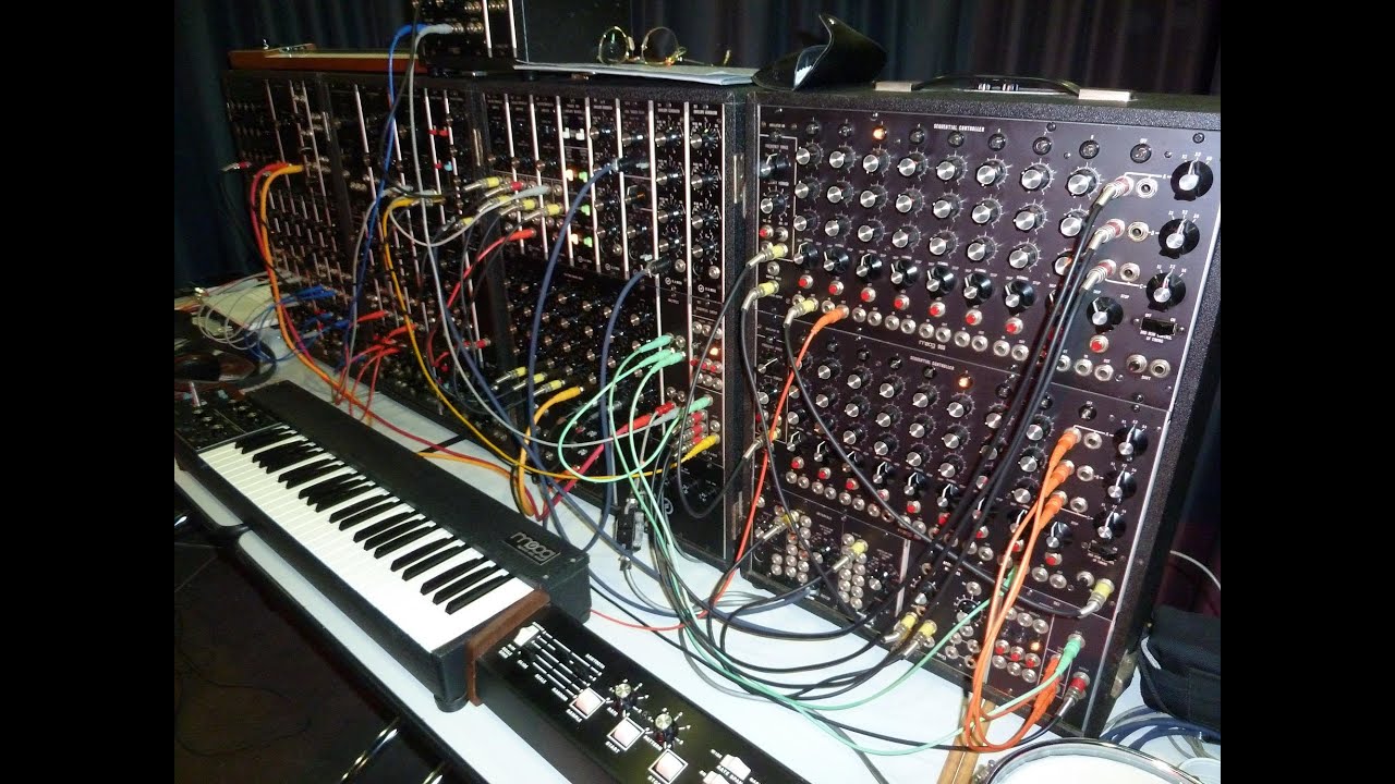 SynthFest Nantes - Modulaire Moog 3P - YouTube