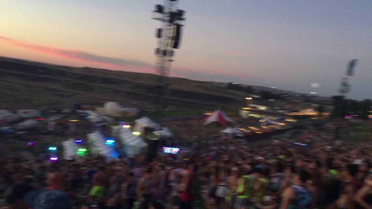 Paradiso Music Festival 15' Day 2 - YouTube
