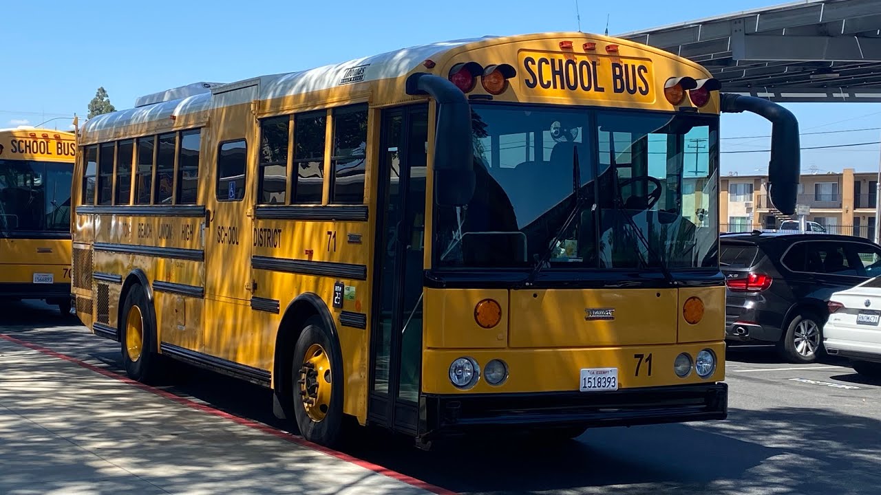 Bus 71, leaving from the houses. - YouTube
