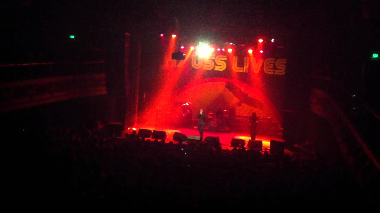 Kyuss - Demon Cleaner (live) - YouTube