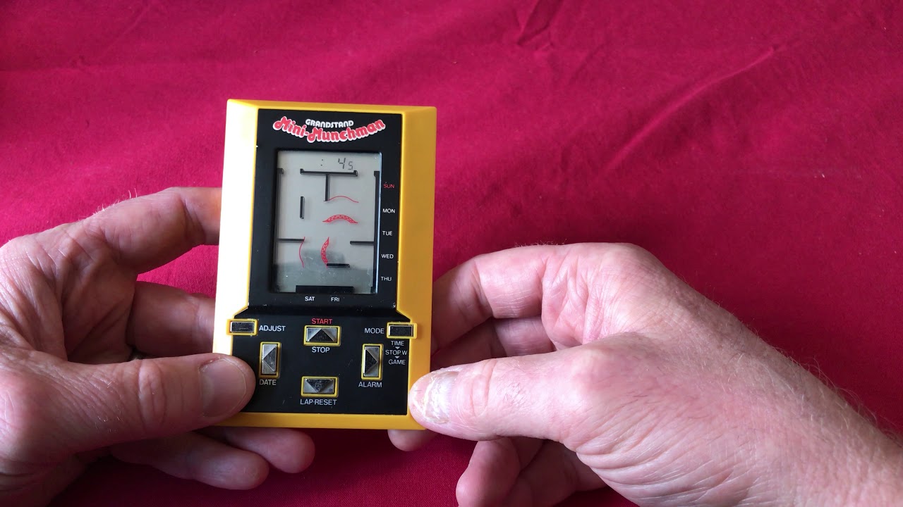 5-Minute Retro #13: Grandstand (Epoch) Mini-Munchman handheld LCD game ...
