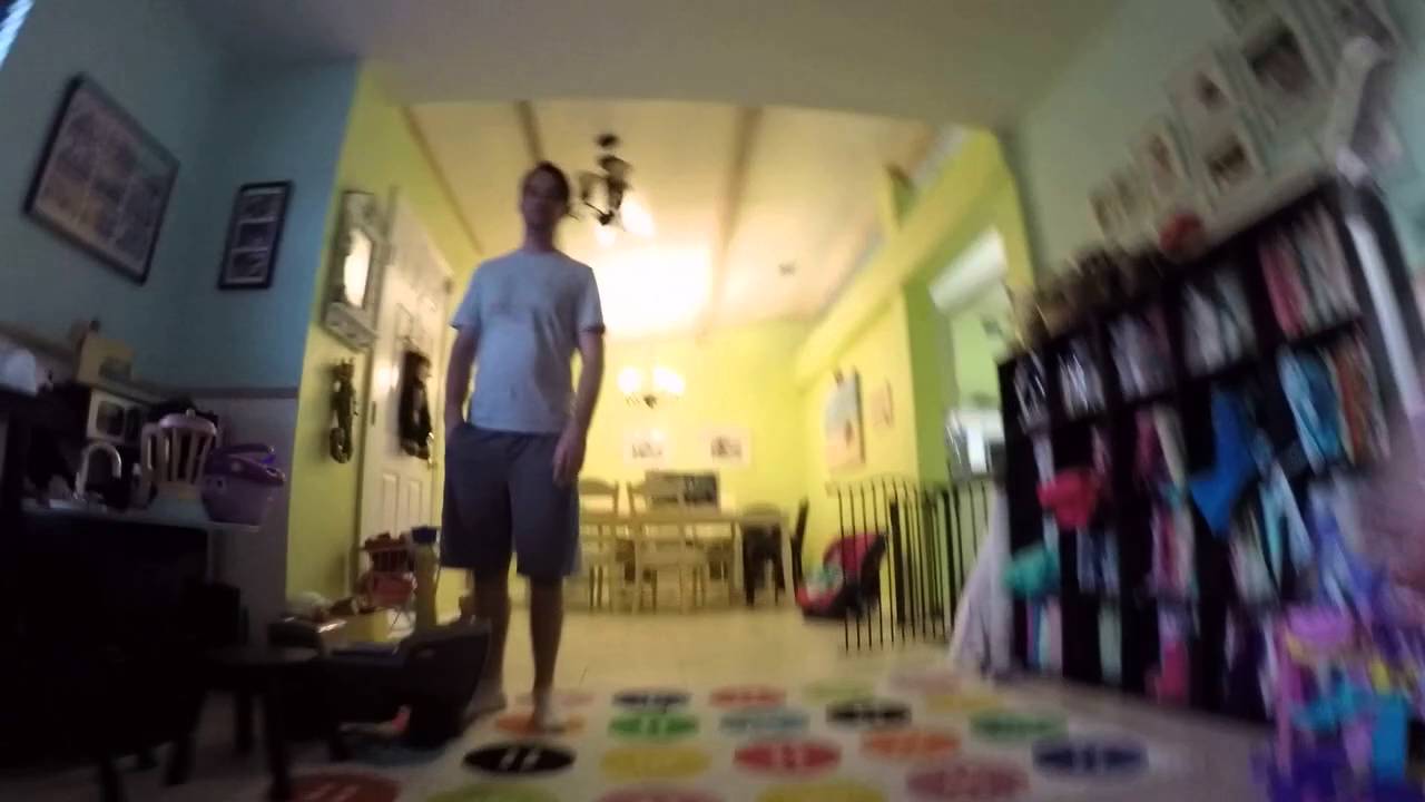 Isabella & Lilly Play Hide & Seek - YouTube