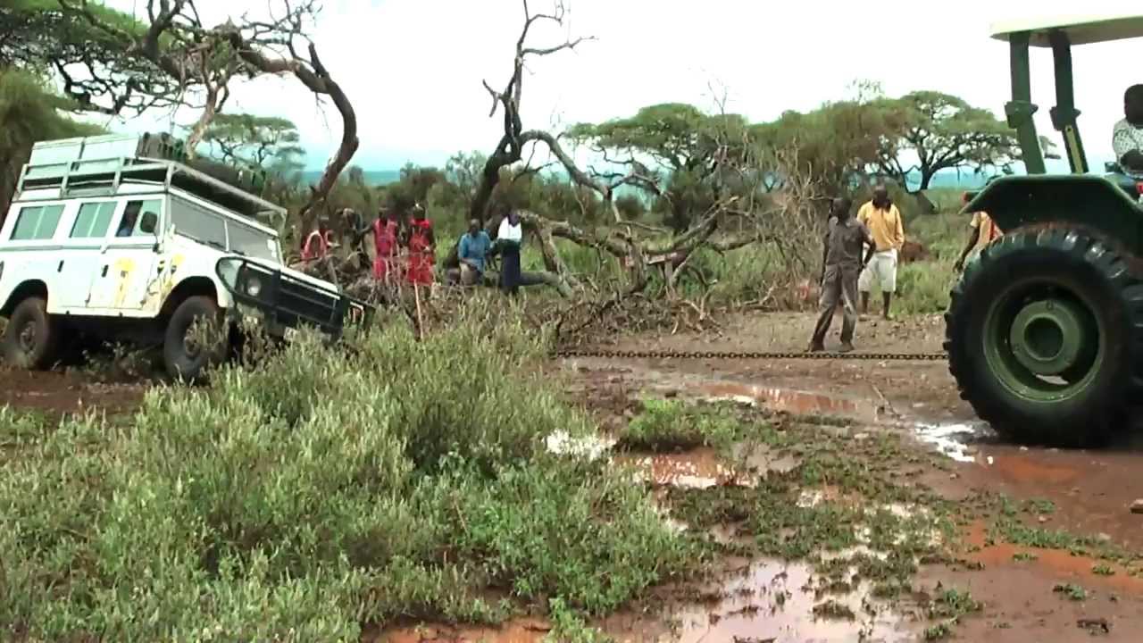 Land Rover in mud 2 - Start of recovery of our Land Rover - YouTube