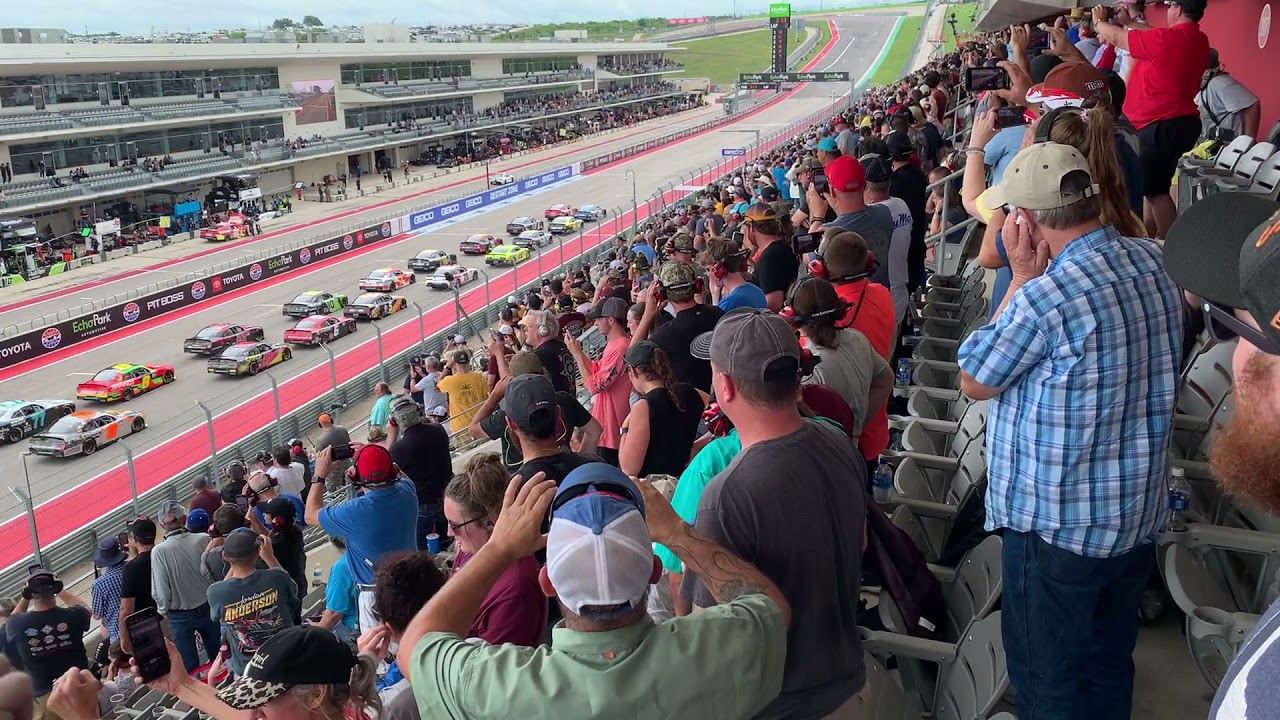 Xfinity Race Start - YouTube