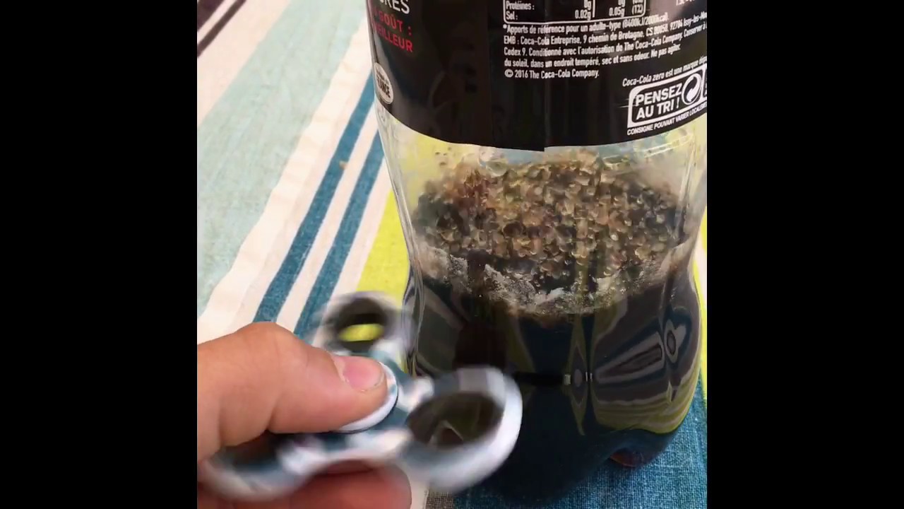 fidget spinner VS Coca Cola - YouTube