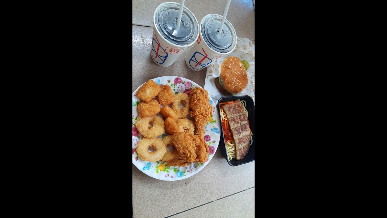 Càn Quét Menu Gà rán Lotteria ; Mực Rán ; Cá Nugget... - YouTube