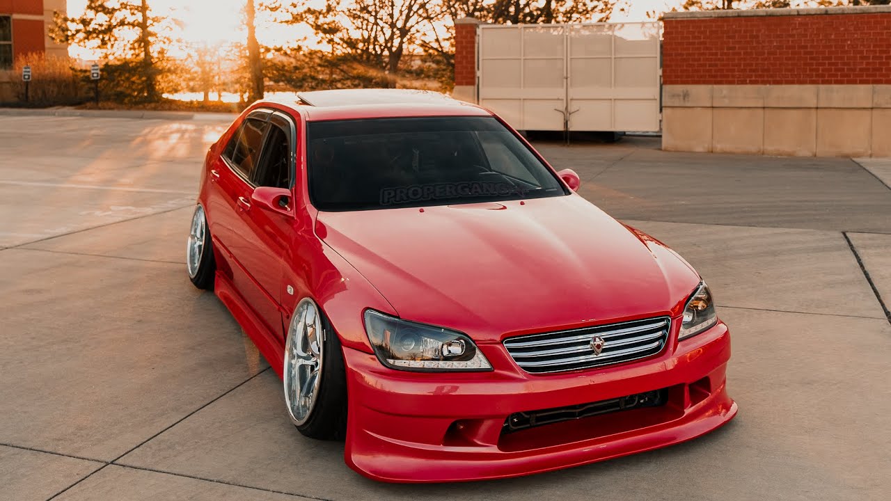 @issaflexus Lexus IS300 | 4K - YouTube