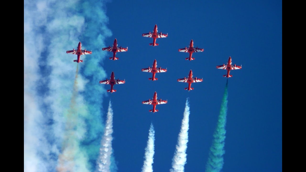 Surya Kiran in Air Show IAF's Elite Pilots (Full Video) ThinkIndian☢ ...