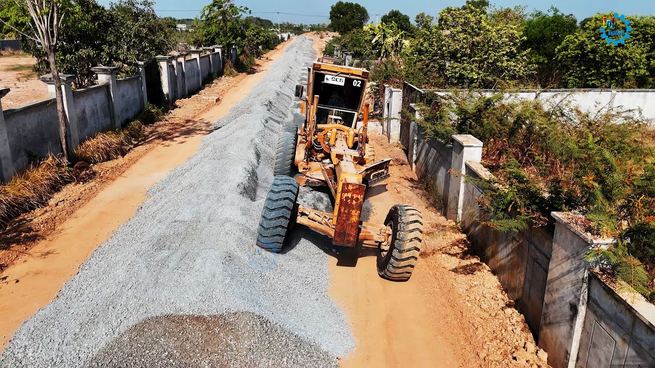 Grader Grading Gravel Building Foundation New Roads In Village Grader ...