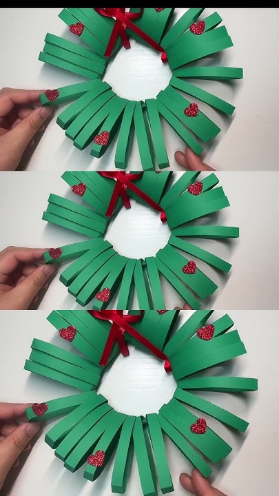 Christmas wreath paper craft|how to make a Christmas wreath out of ...