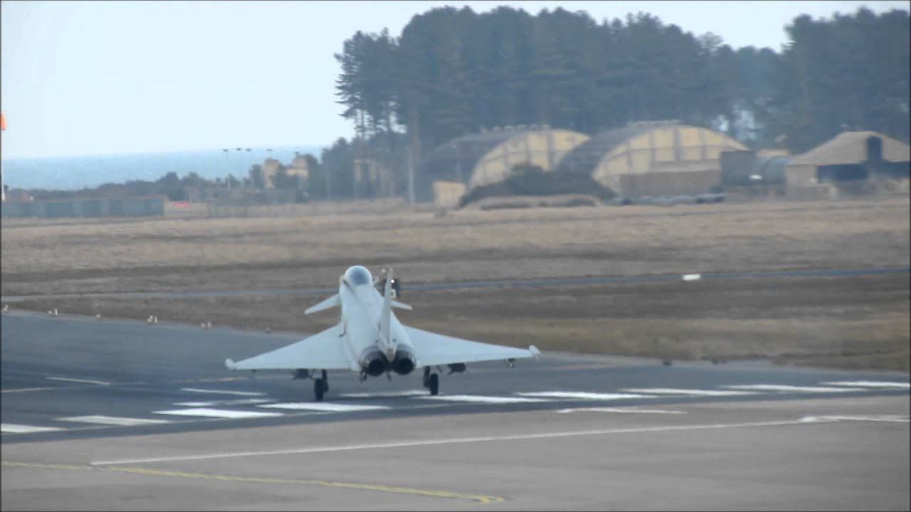 RAF 6 Sqn Typhoon landing with drogue chute deployed. - YouTube