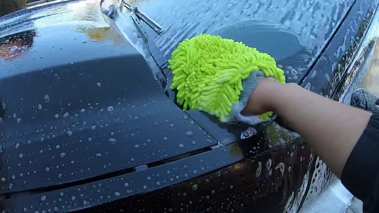 Washing my 2018 chevy silverado single cab🔥 - YouTube