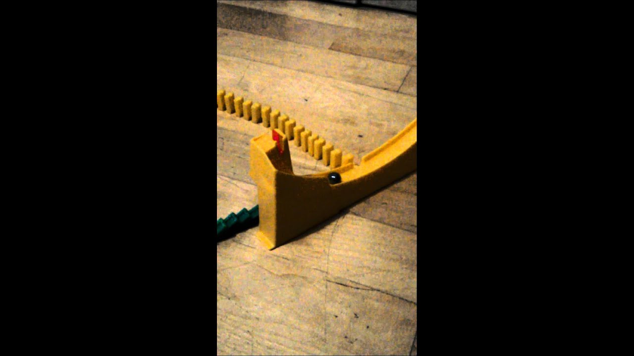 Dominos cascades - YouTube