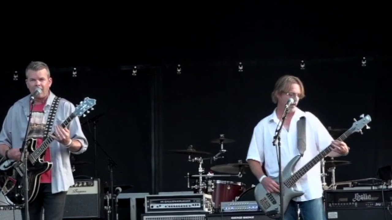 DESOLATION SOUND - Never Forget You (Live @ the 2019 SJI Fair) - YouTube