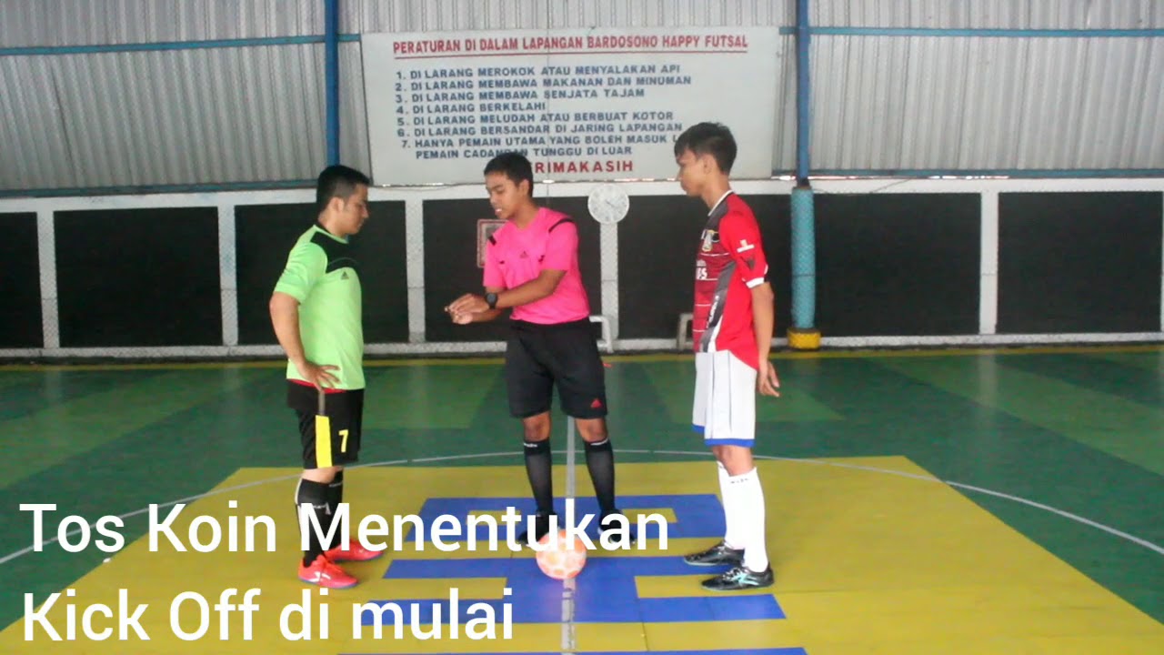 Tos Koin Menentukan Tendangan Kick Off Futsal - YouTube