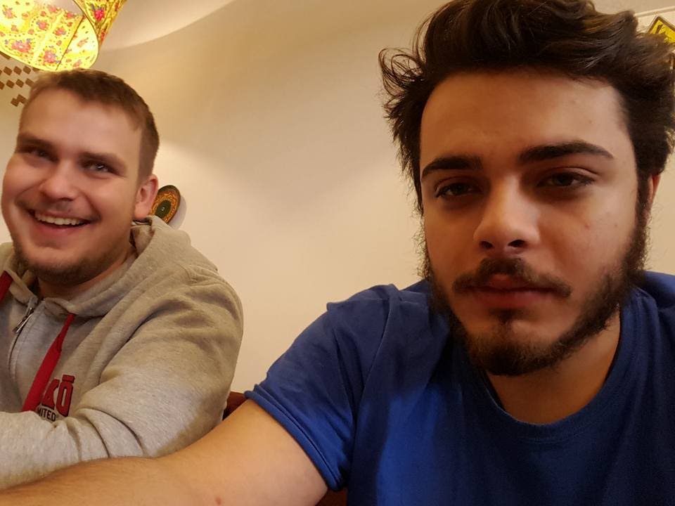 Codrin Bradea vs Echo - YouTube