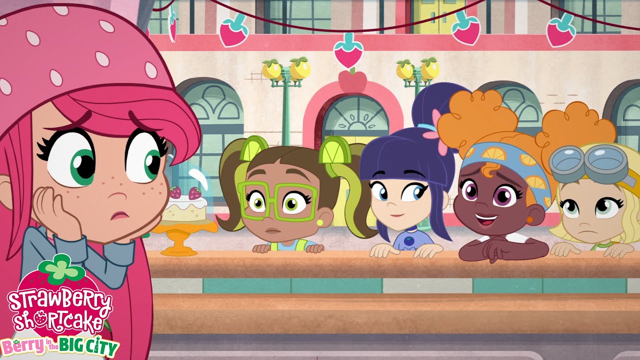 Strawberry Shortcake 🍓 Strawberry's Palm Reading! 🍓 Berry in the Big ...