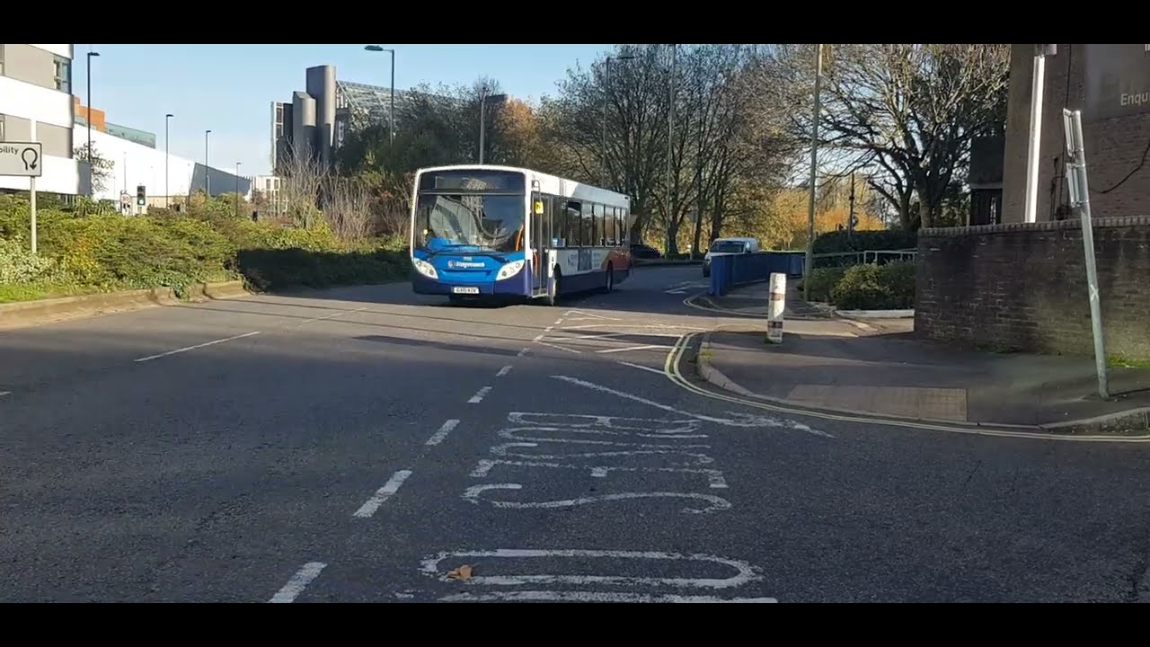 Here is the stagecoach bus 27652 on the number 6 in Basingstoke ...