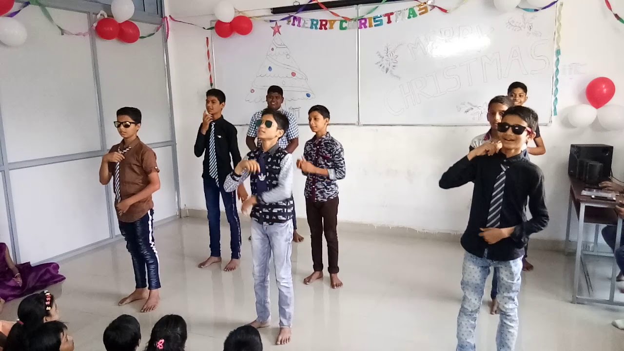 Lazy group dance... Mardalaaaa - YouTube