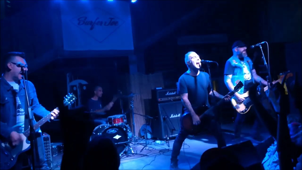 The Manges - I Tried To Die Young live in Livorno - YouTube