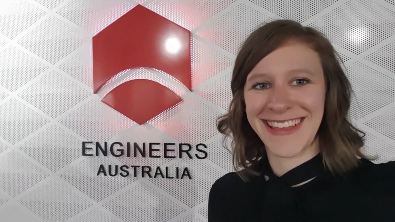 Life at Aurecon: Graduate Lauren Thompson - YouTube