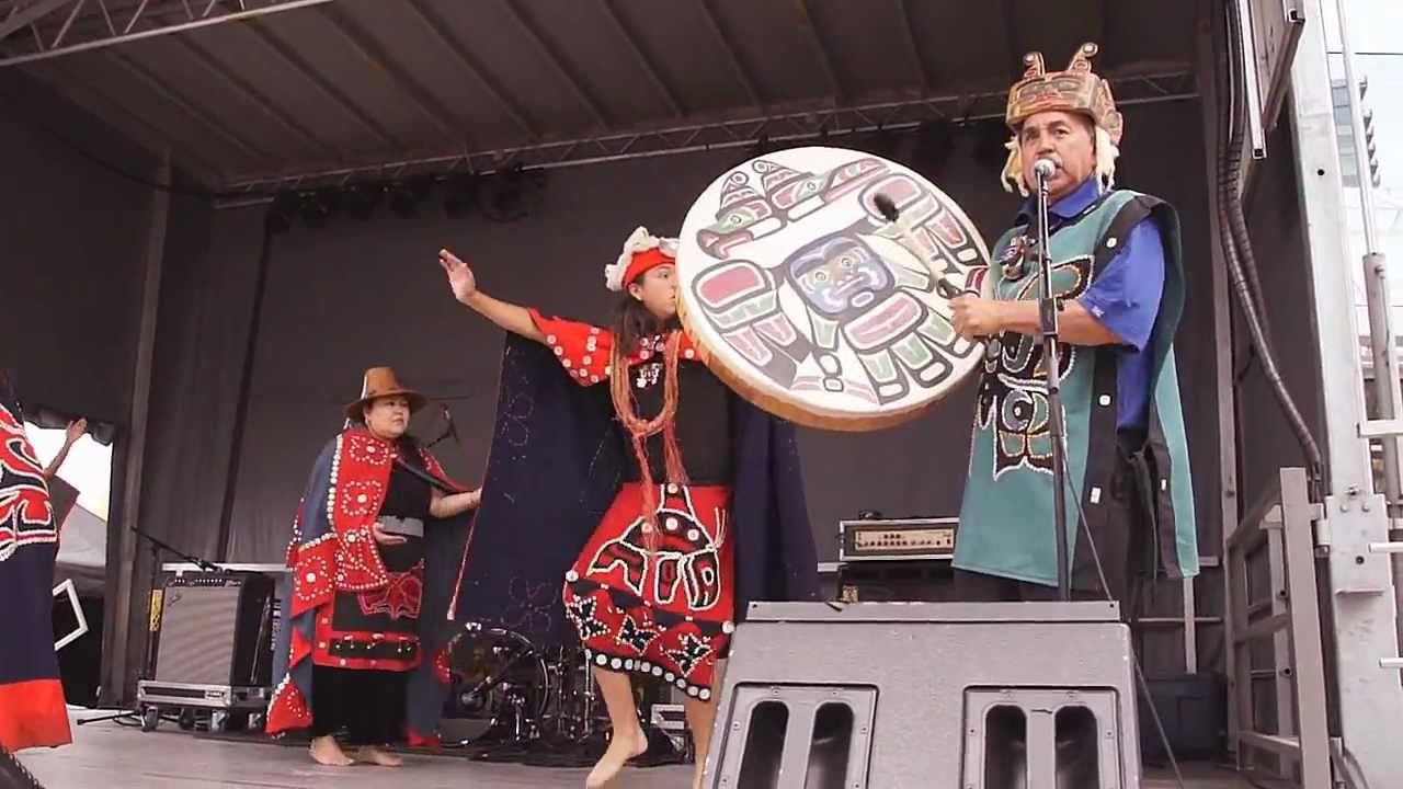 Le La La Dancers Nisga'a Potlatch at Canada Day 2011 Vancouver - YouTube