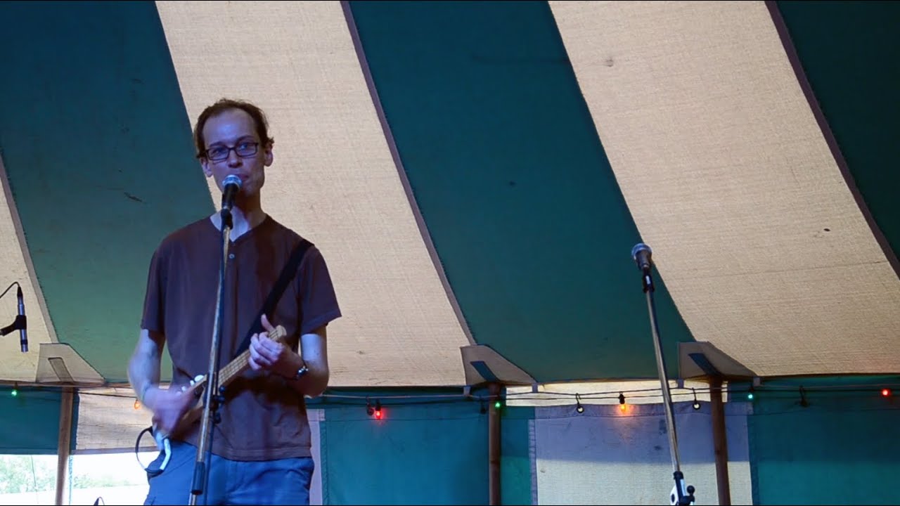 Shampoo From Poundland (Glastonbury 2016) - David Goody - YouTube