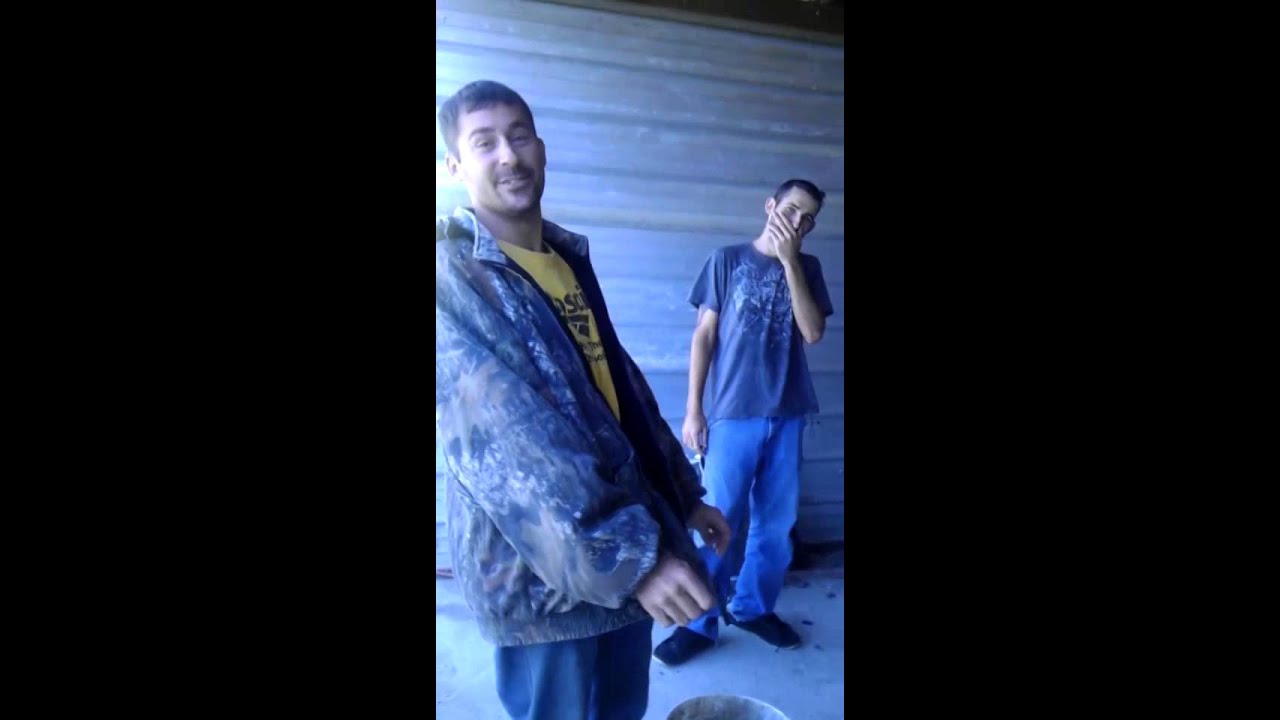 Goober dancing - YouTube