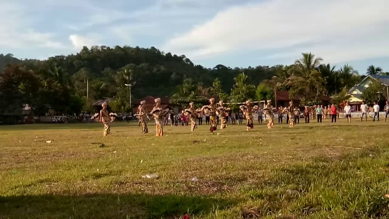 Tari Dayak Kenyah, Desa Mahak Baru, Kecamatan Sungai Boh, Malinau ...