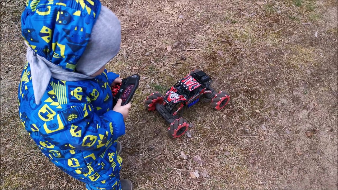 My kid play with RC car. - YouTube