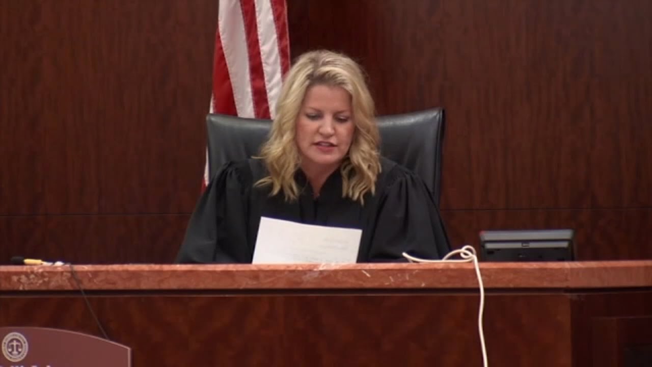Where's Judge Kelli Johnson? High-profile justice hasn't sat on the ...