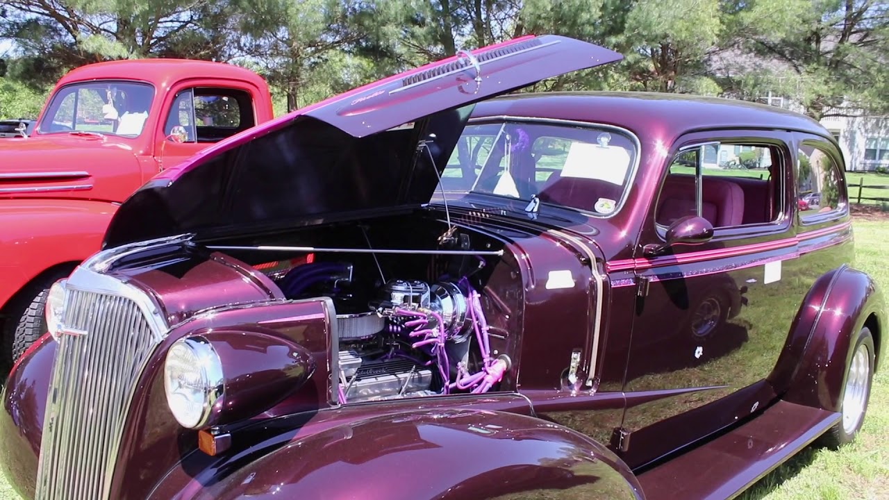 The Olde Stone House Classic Car Show - YouTube