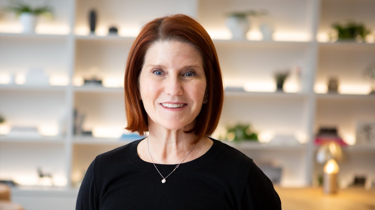 2022 Alumni Service Award Erica Davidovic - YouTube