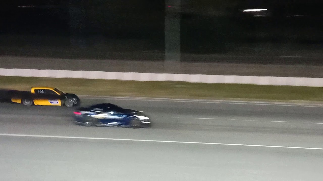 Litar drag terengganu.. triton vs gtr - YouTube