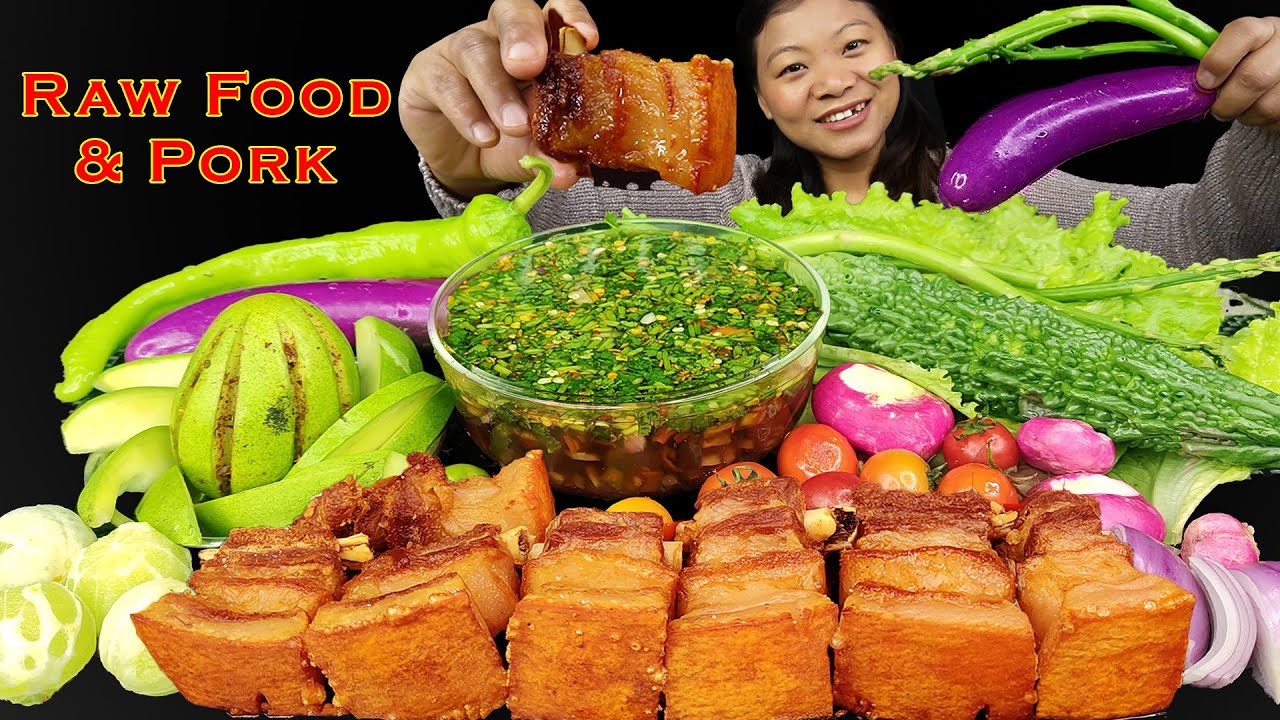 Juicy & Crispy Fried Pork With Raw veggies Thai Style🤤 Pork / Raw Food ...