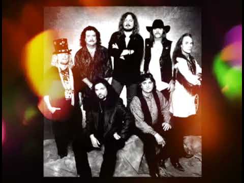 Lynyrd Skynyrd (Acoustic) Voodoo Lake - YouTube
