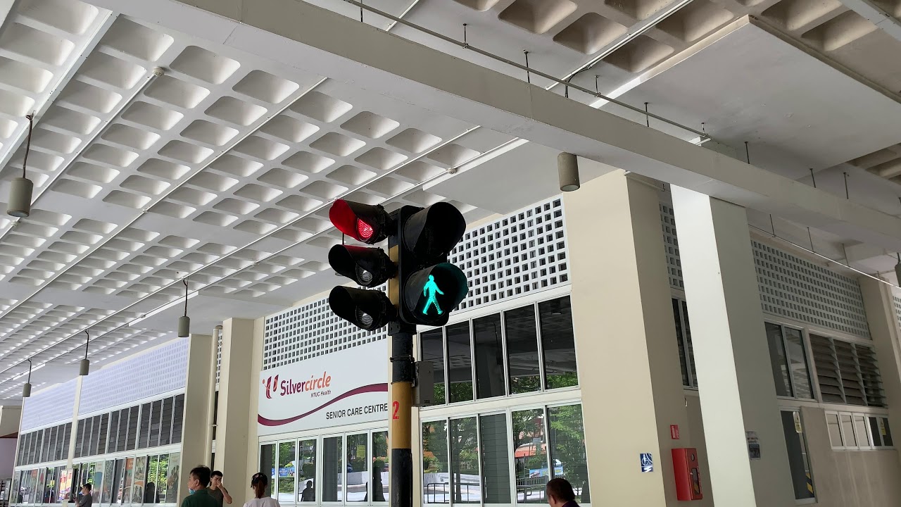 Singapore's GEC Traffic Lights (Re-visited in February 2020) - YouTube