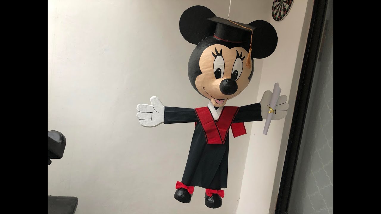 DIY Piñata Minnie Mouse Graduada 👩🏻‍🎓 #piñatascreativas # ...