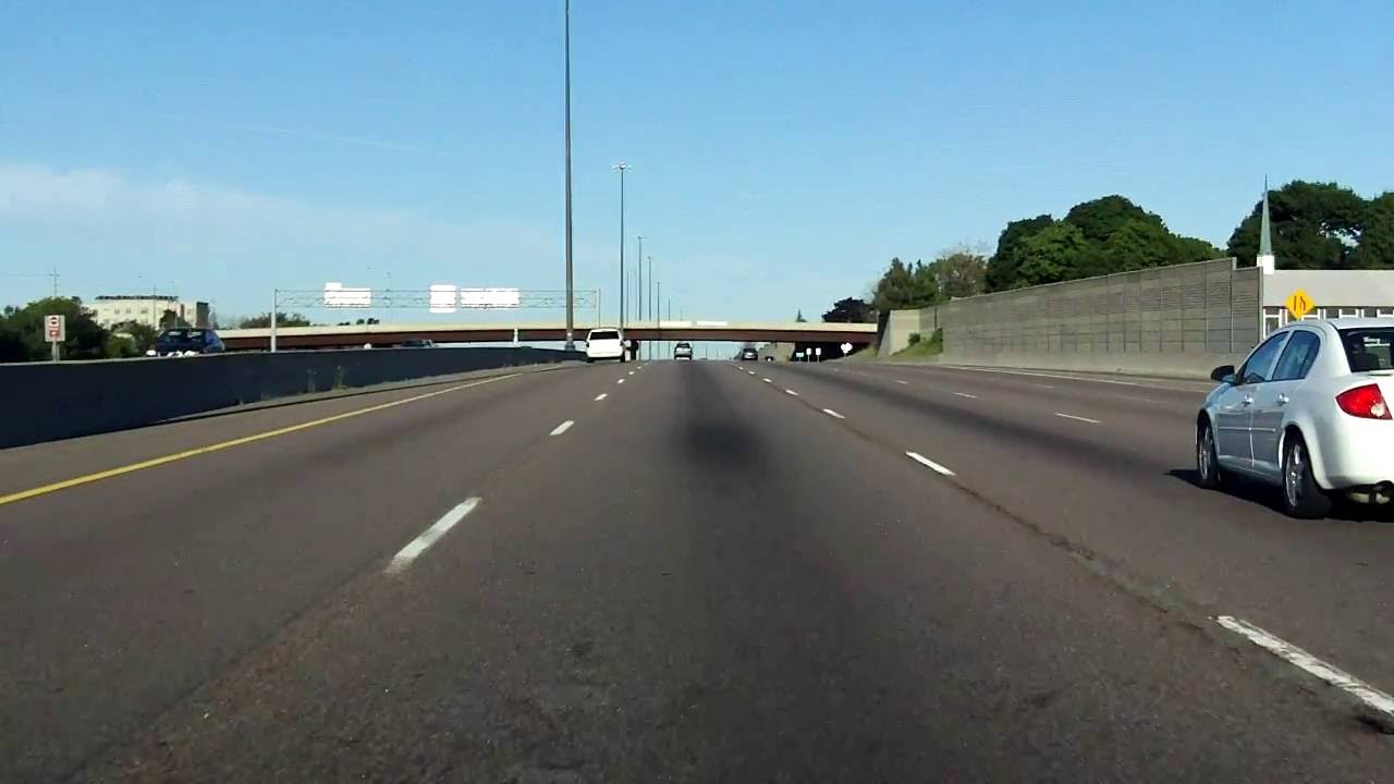 Macdonald-Cartier Freeway (Highway 401 Exits 408 to 399) westbound ...