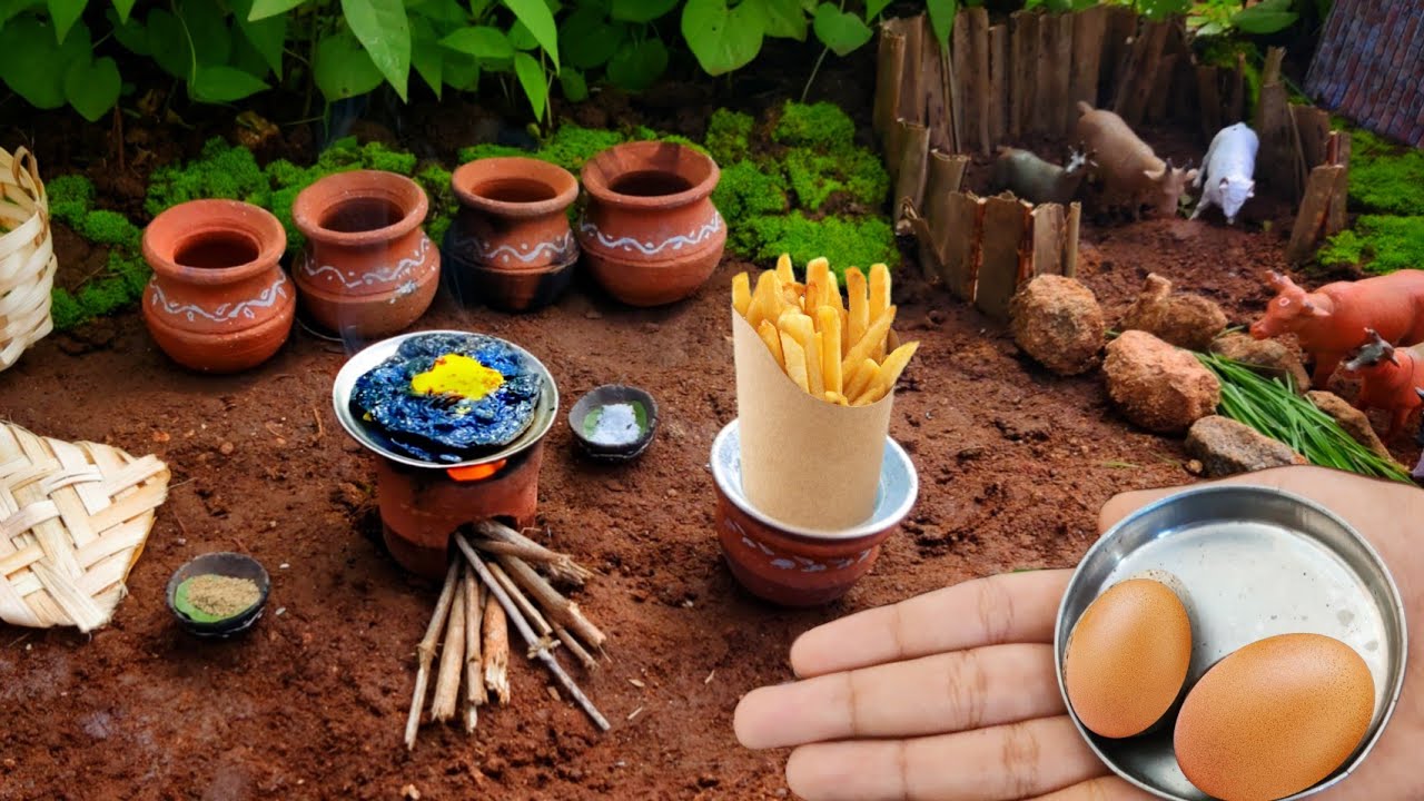 MINI BLACK OMELETTE WITH FRENCH FRIES | TINY FOODS | MINIATURE COOKING ...
