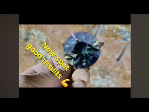 New spot & Beautiful 1.14ct Blue sapphire EPS54