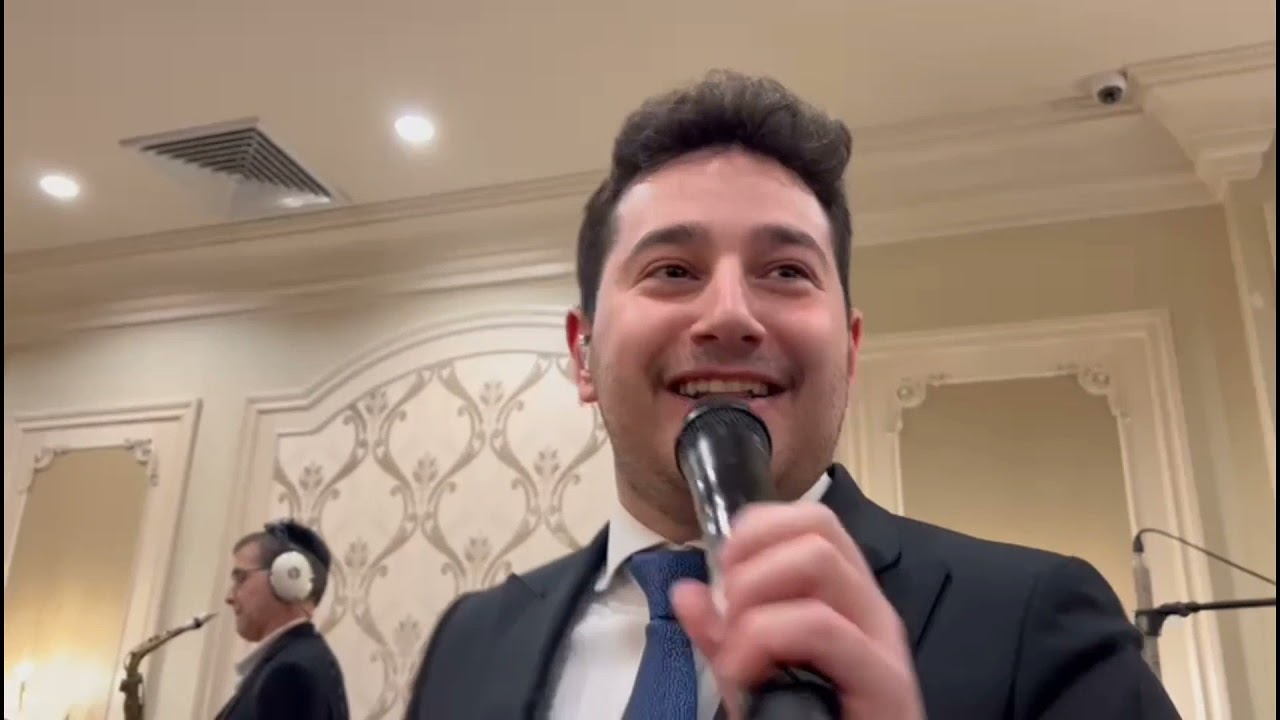 CddGuitar / Moshe Tischler 🎤/ Shloime Dachs Orchestra - YouTube