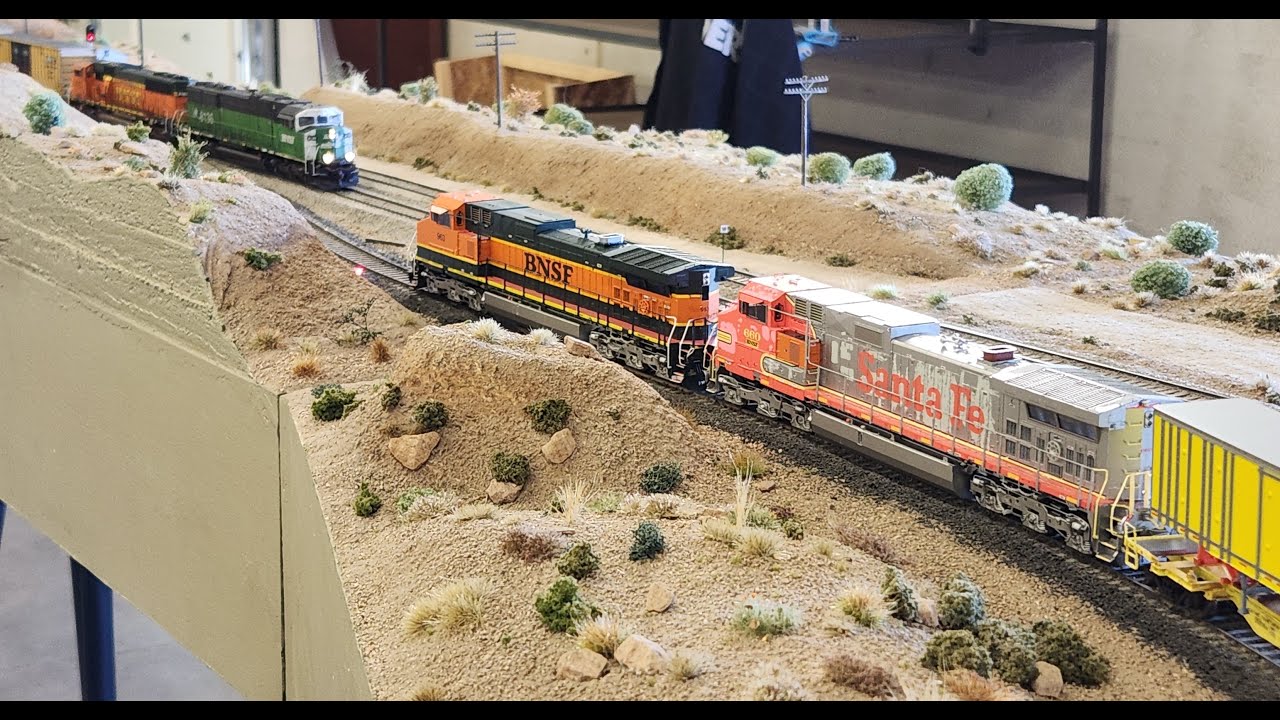 2024 Boot Hill Train Show HO Scale Free-Mo Setup Operations in Garden ...