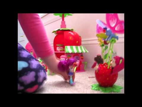 A Day in Berry Bitty City