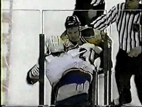 Mike Peluso vs Dean Chynoweth - Feb 8, 1997 - YouTube