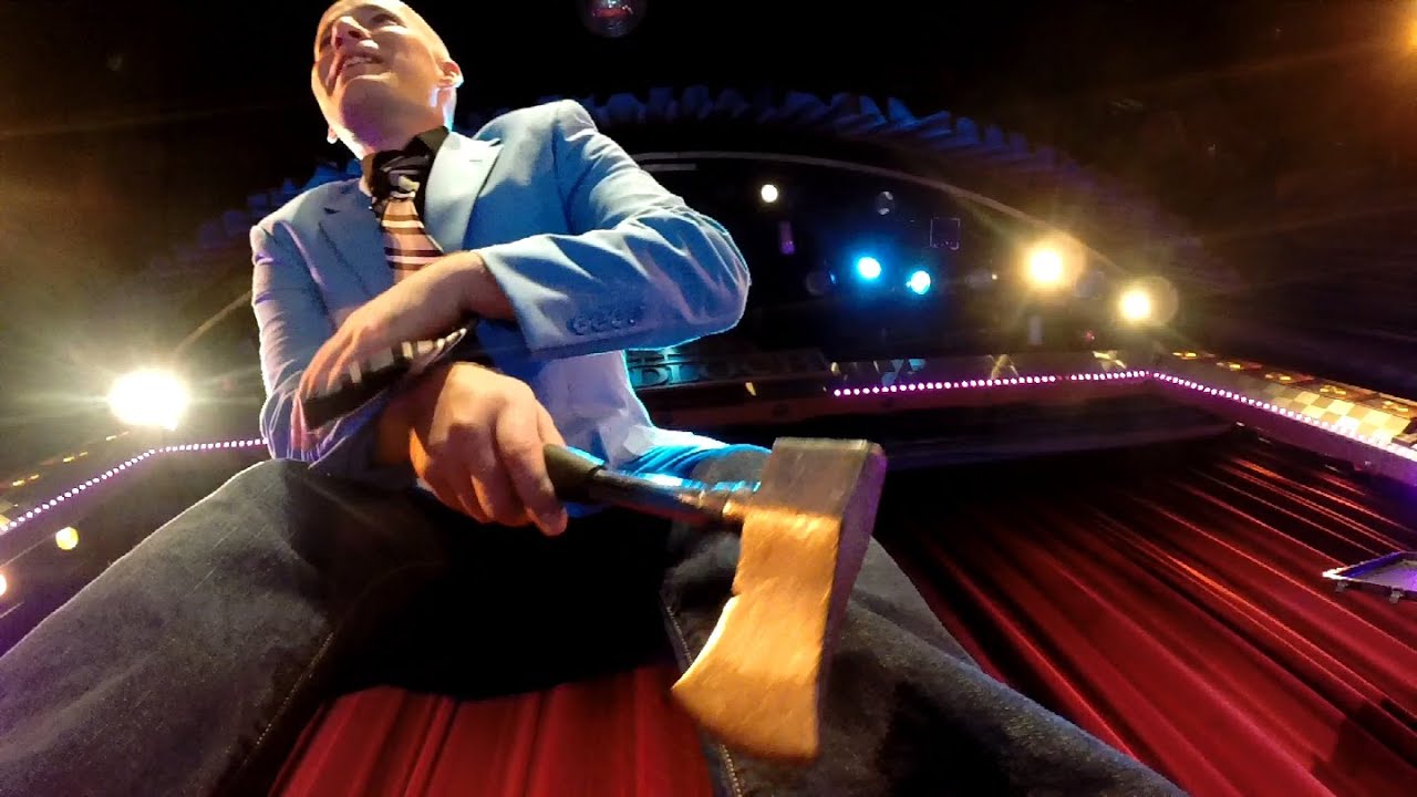 Comedy Juggler Stephen Caruso - YouTube