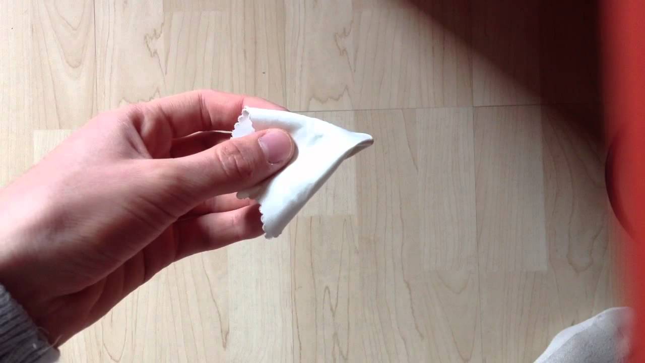 Nettoyer correctement un Cd-Rom - Entretien de disques - YouTube