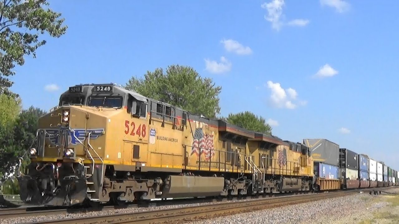 UP 5248 Leads a Stack Train, Grand Mound, IA, 9/23/17 - YouTube