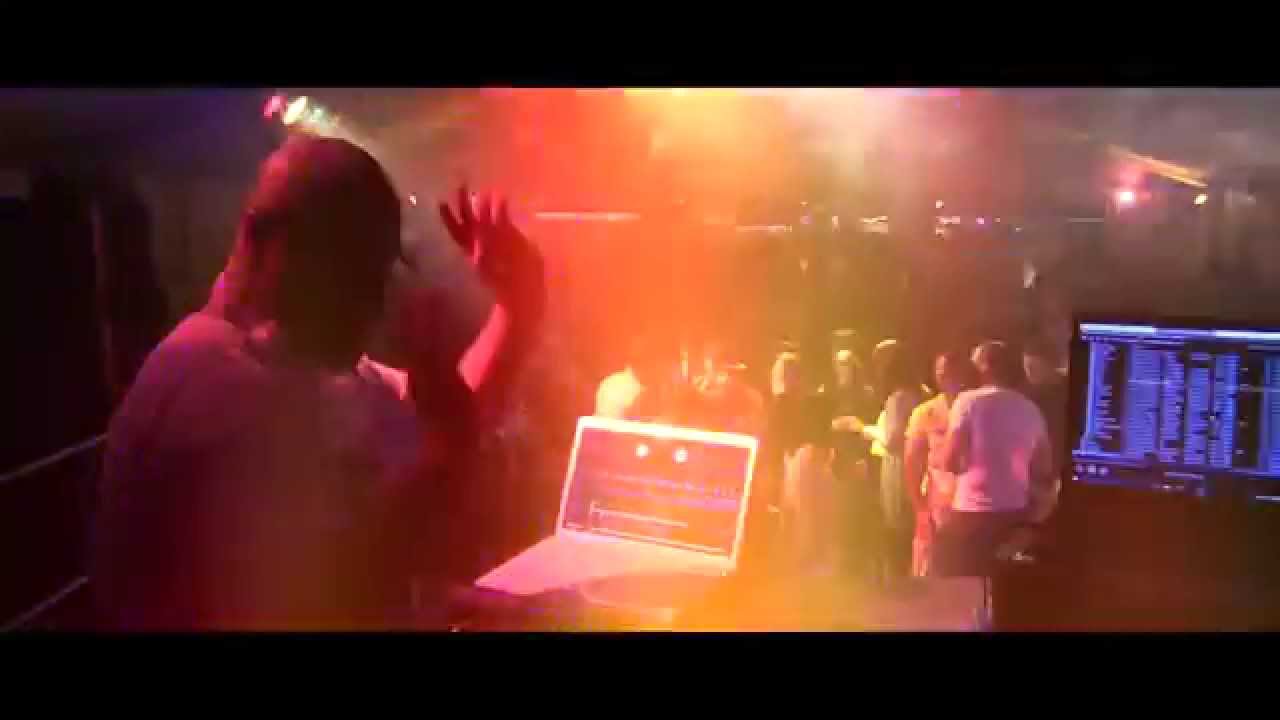 DJ ATTILA der Party DJ aus Dresden Booking unter PARTY-ERLEBEN.de - YouTube