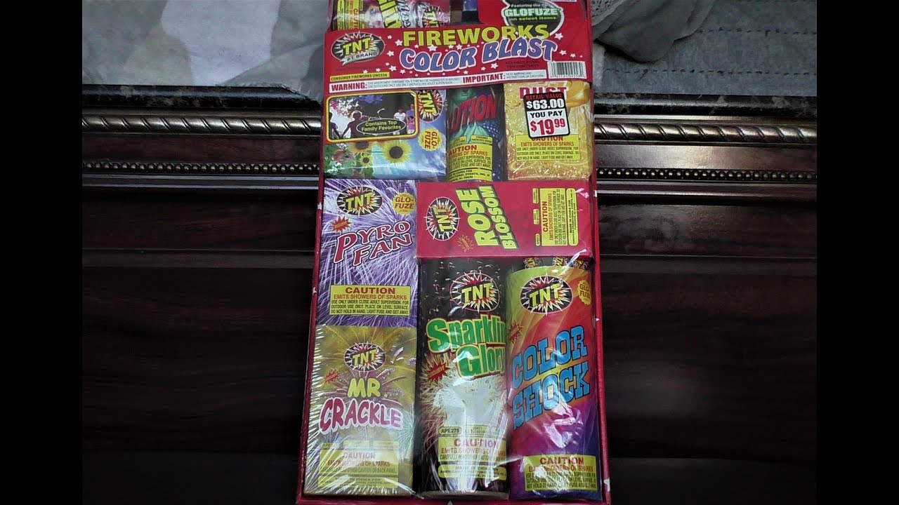 TNT Fireworks - Color Blast Assortment Unboxing - YouTube